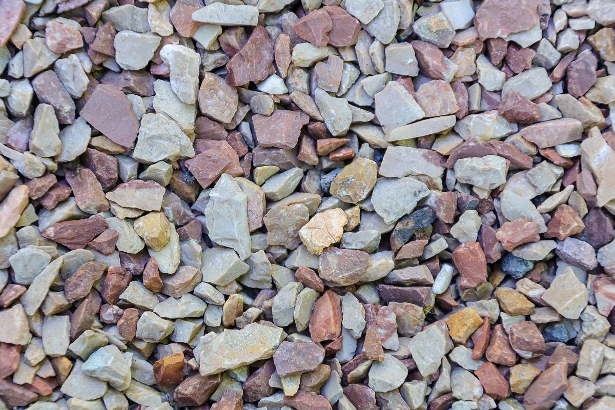 Using Stone as Mulch: Type, Location & Benefits Explained - Flourishing ...